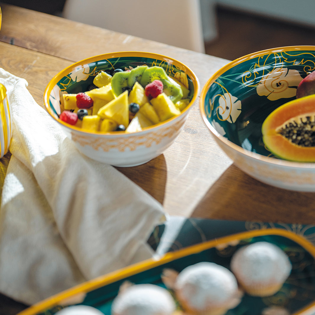 TABLE ACCESSORIES