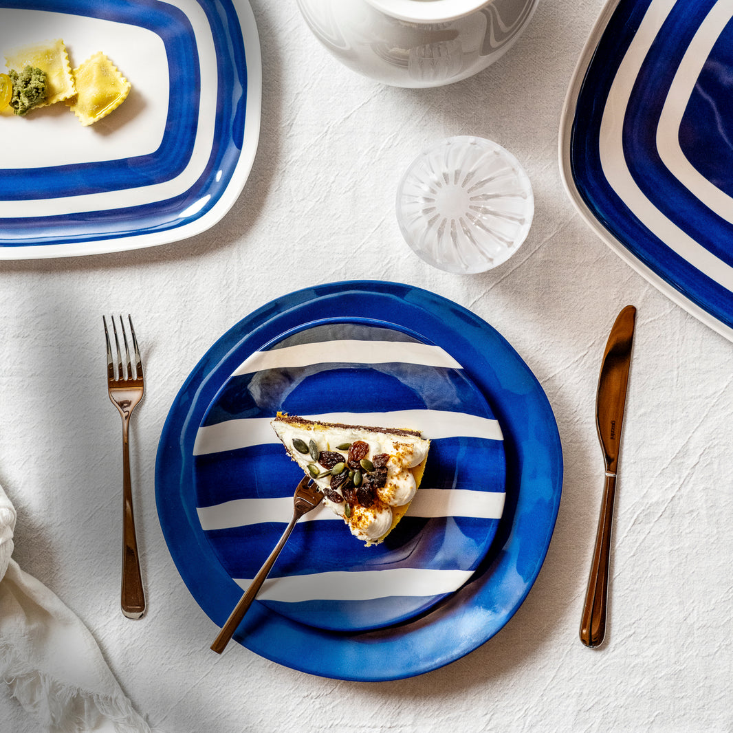TABLE SETTINGS